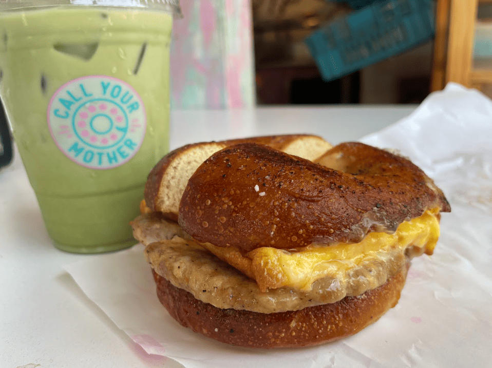 The Rise and Reign of Georgetown Cupcakes: A Washington DC Food Tours ...