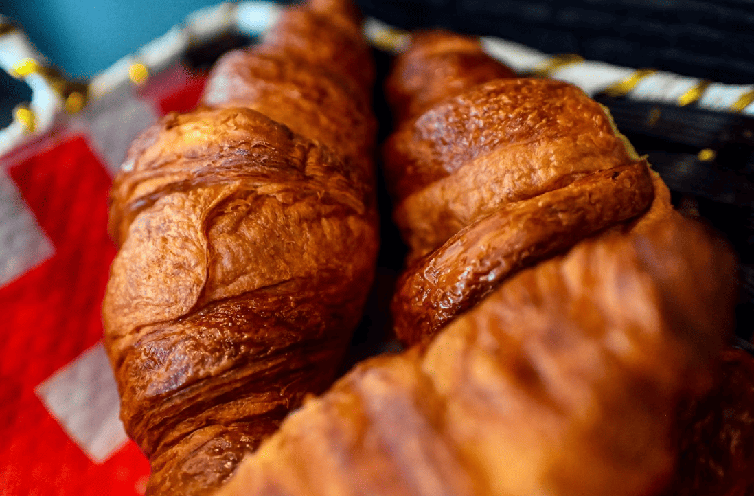 Best Lunch in Paris: Food Tours Through Iconic Neighborhoods
