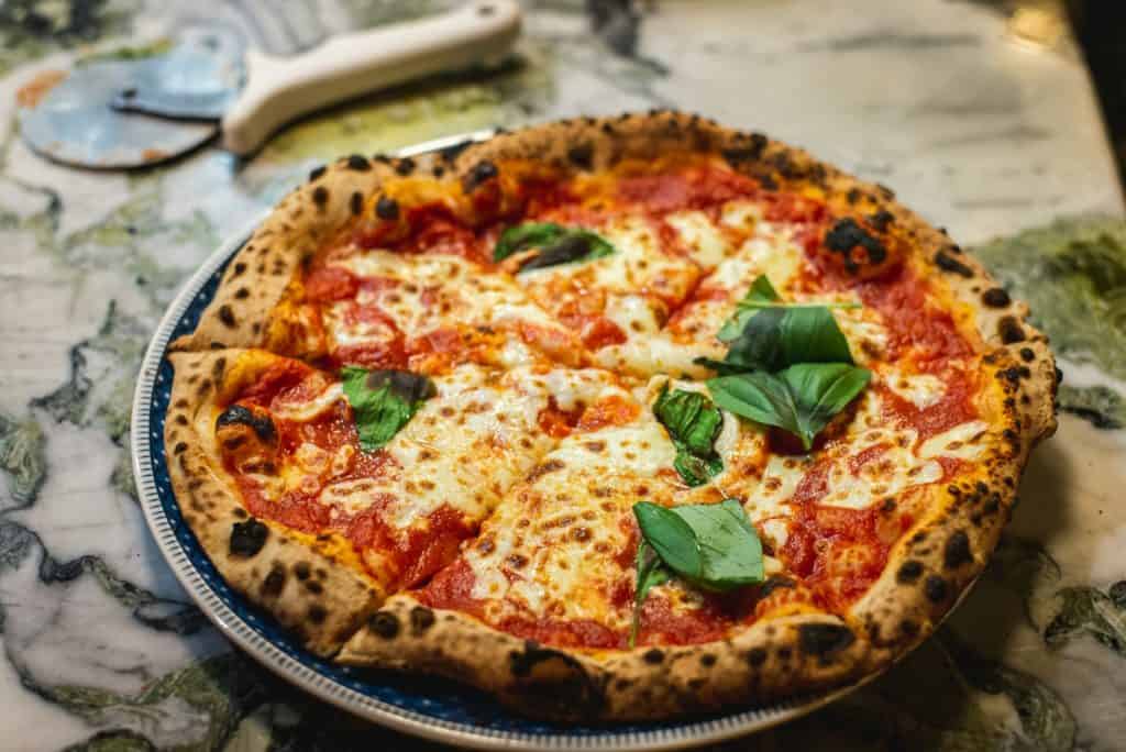 What to Eat in Naples: 7 Dishes You Can’t Miss
