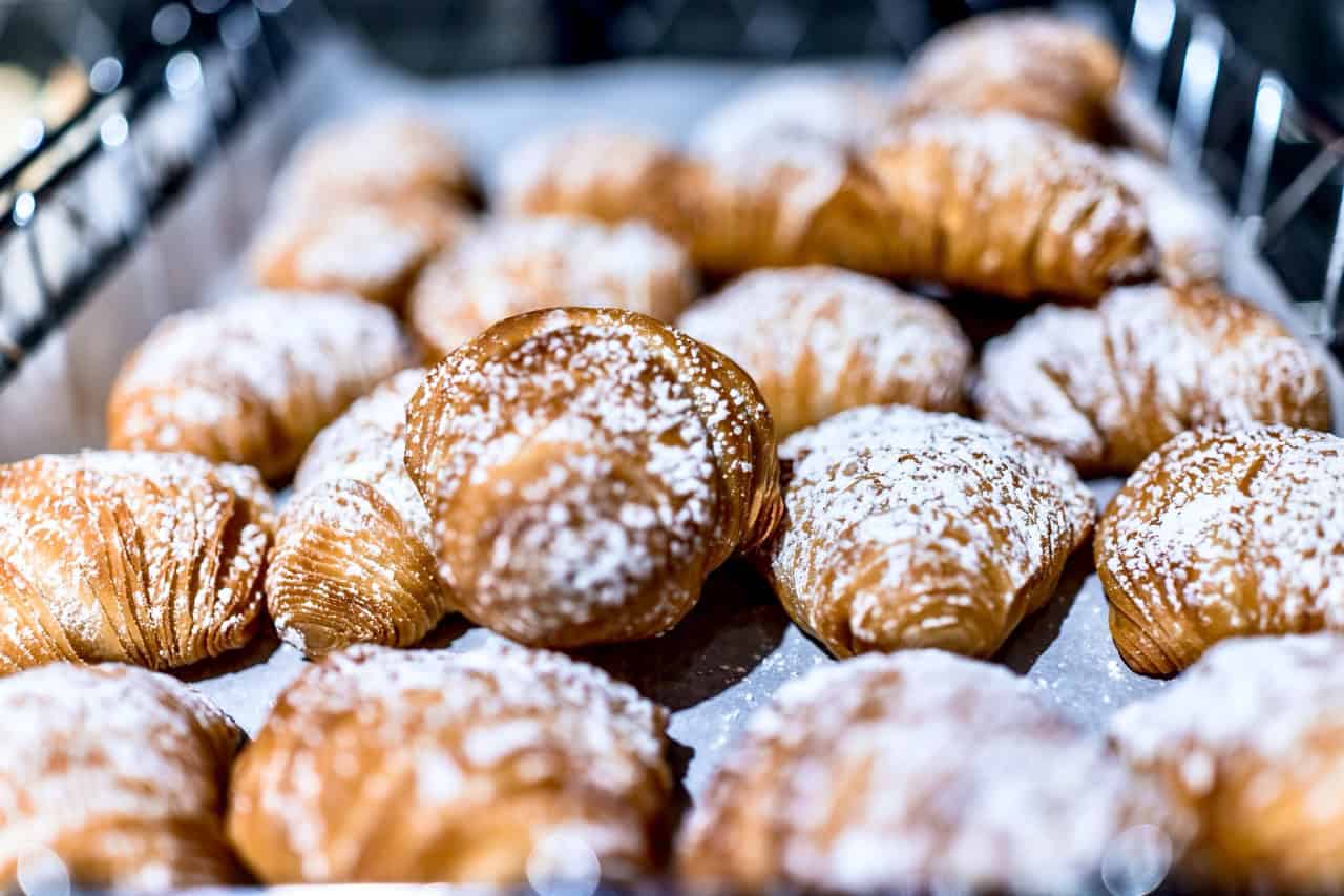 Neapolitan Cuisine: A Guide to the Classics