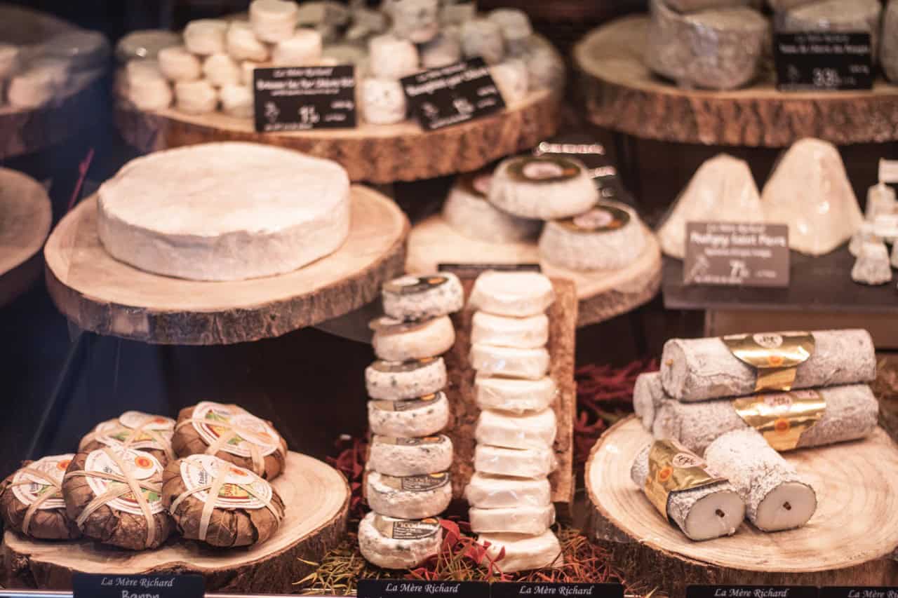 Food Tour Lyon: The Traditional Canut Breakfast